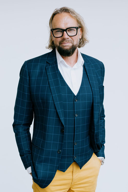 About Us - SKY Helicopters - Vancouver BC